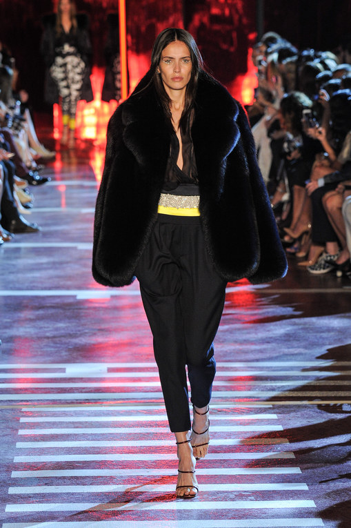 Modeshow Alexandre Vauthier Haute Couture Herfst-Winter 2014/2015 Parijs