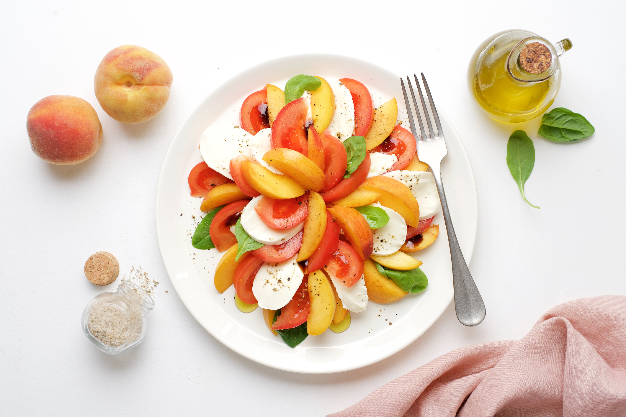5 idées de recettes salées avec des pêches