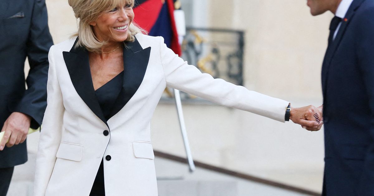 Brigitte Macron, sublime avec sa nouvelle coiffure rajeunissante
