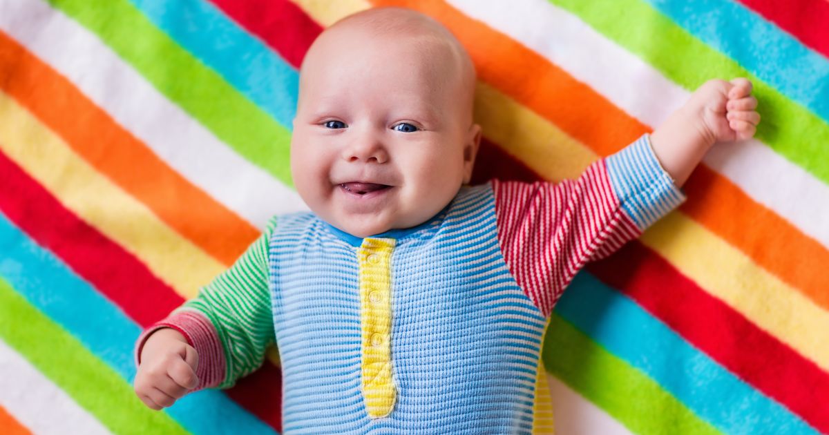 Brune, Rose... 25 idées prénoms délicieusement colorés