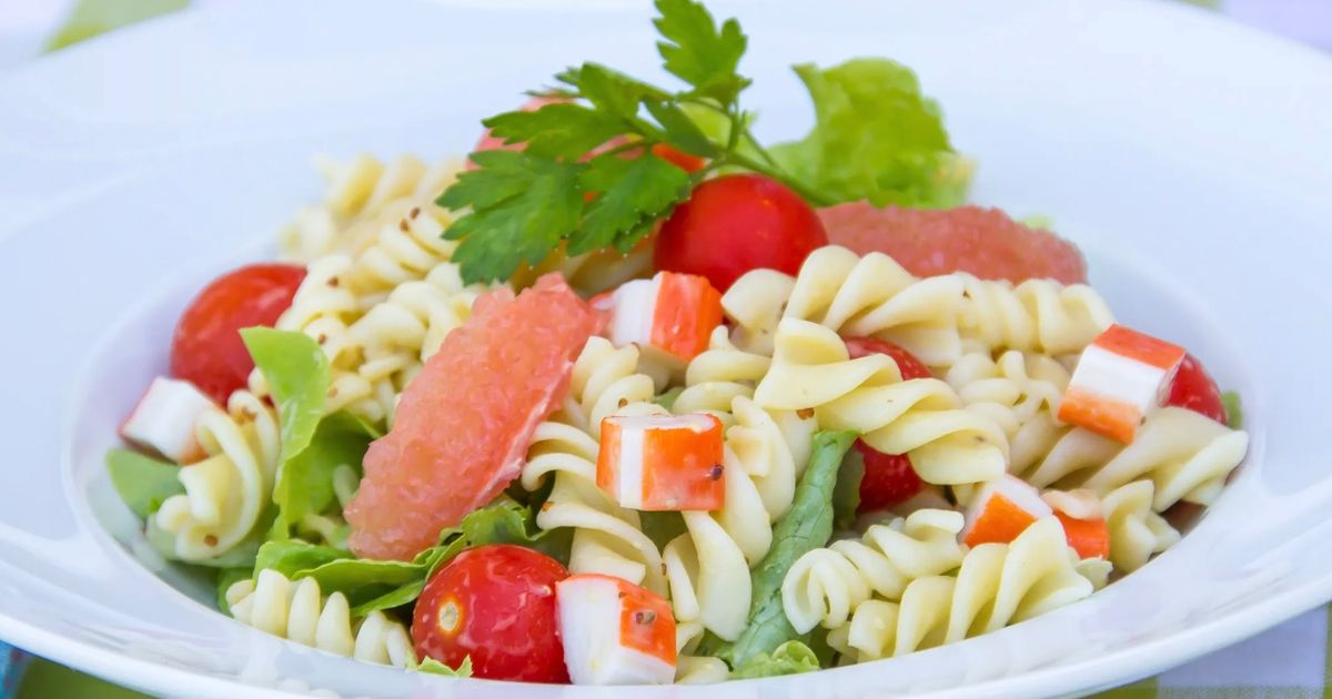 30 recettes de salades de pâtes froides parfaites pour la saison