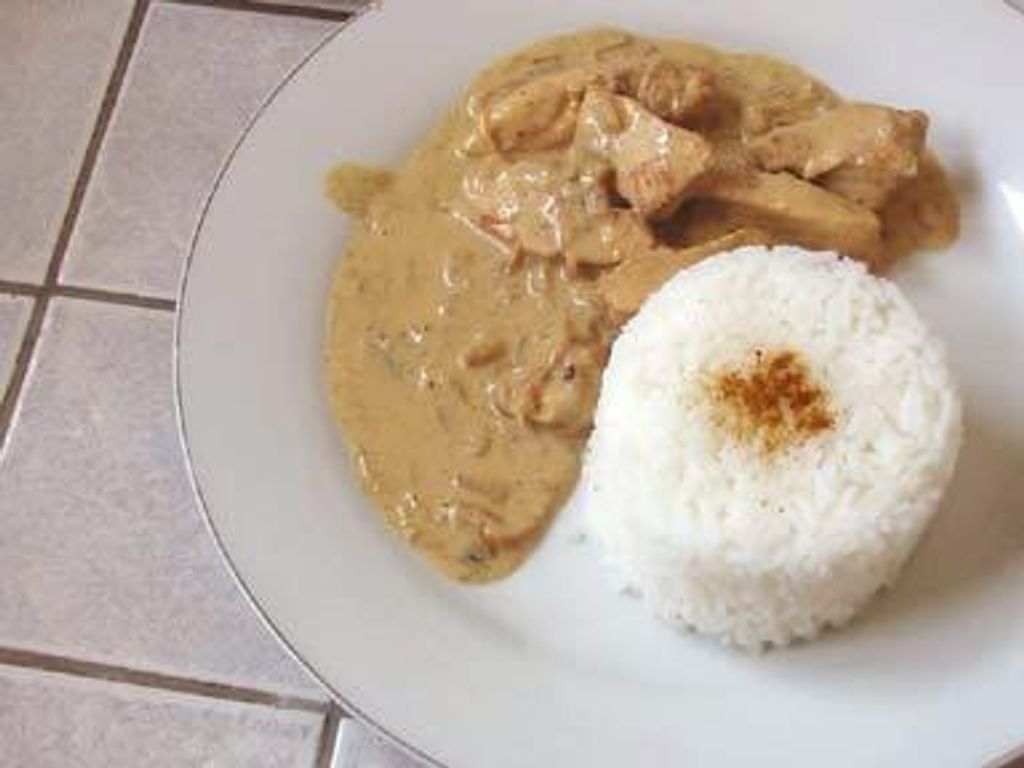 Poulet curry et oignons facile : Recette de Poulet curry et oignons ...