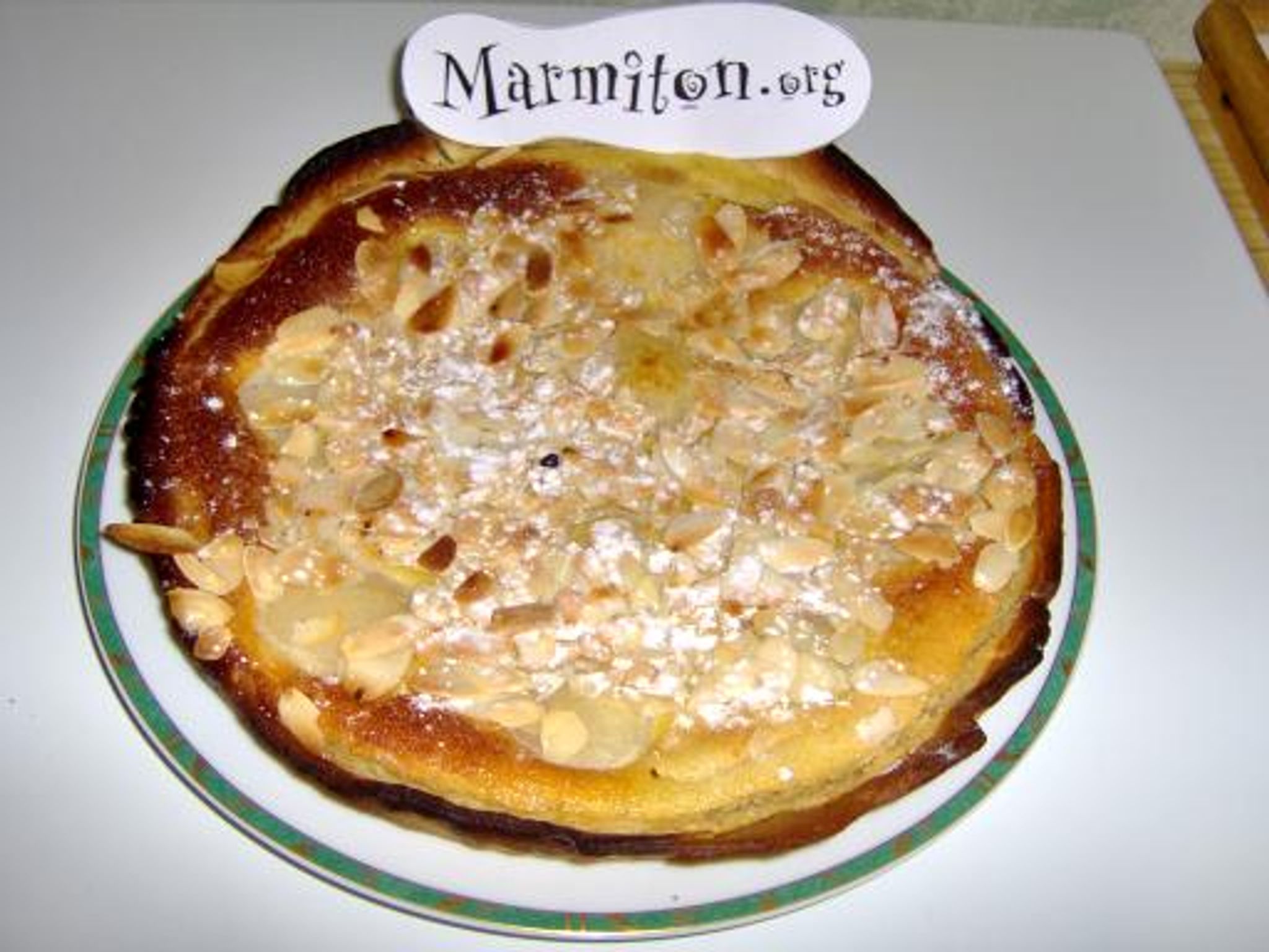 Tarte amandine : Recette de Tarte amandine - Marmiton