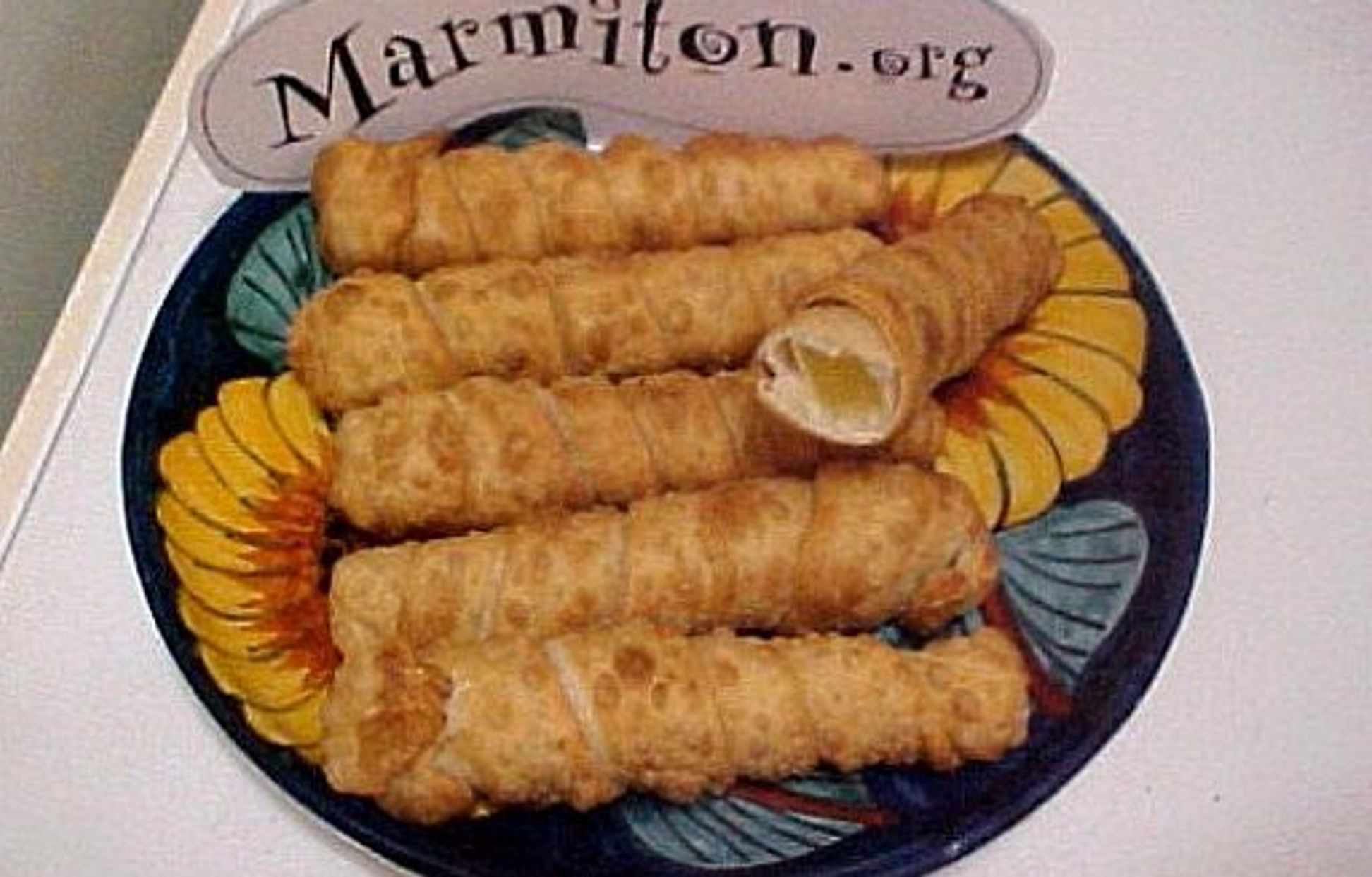 Bâtonnets au fromage : Recette de Bâtonnets au fromage - Marmiton