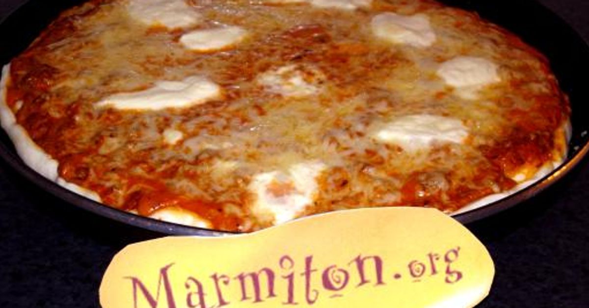 Pizza à la viande hachée (pour finir les restes) : recette de Pizza à ...