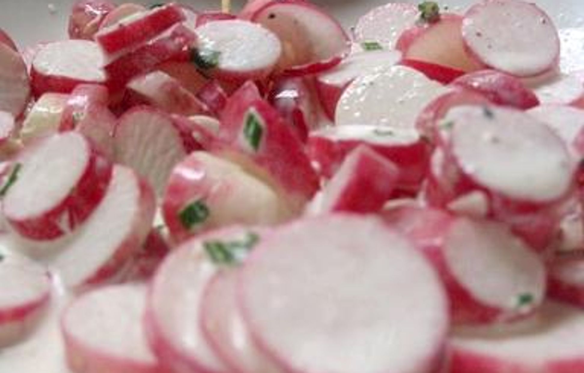 Radis roses à la crème facile : Recette de Radis roses à la crème ...