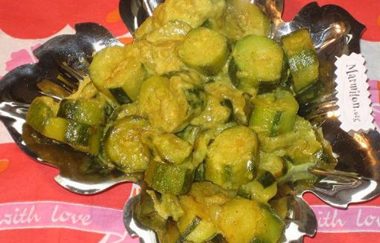 Curry de courgettes : Recette de Curry de courgettes - Marmiton
