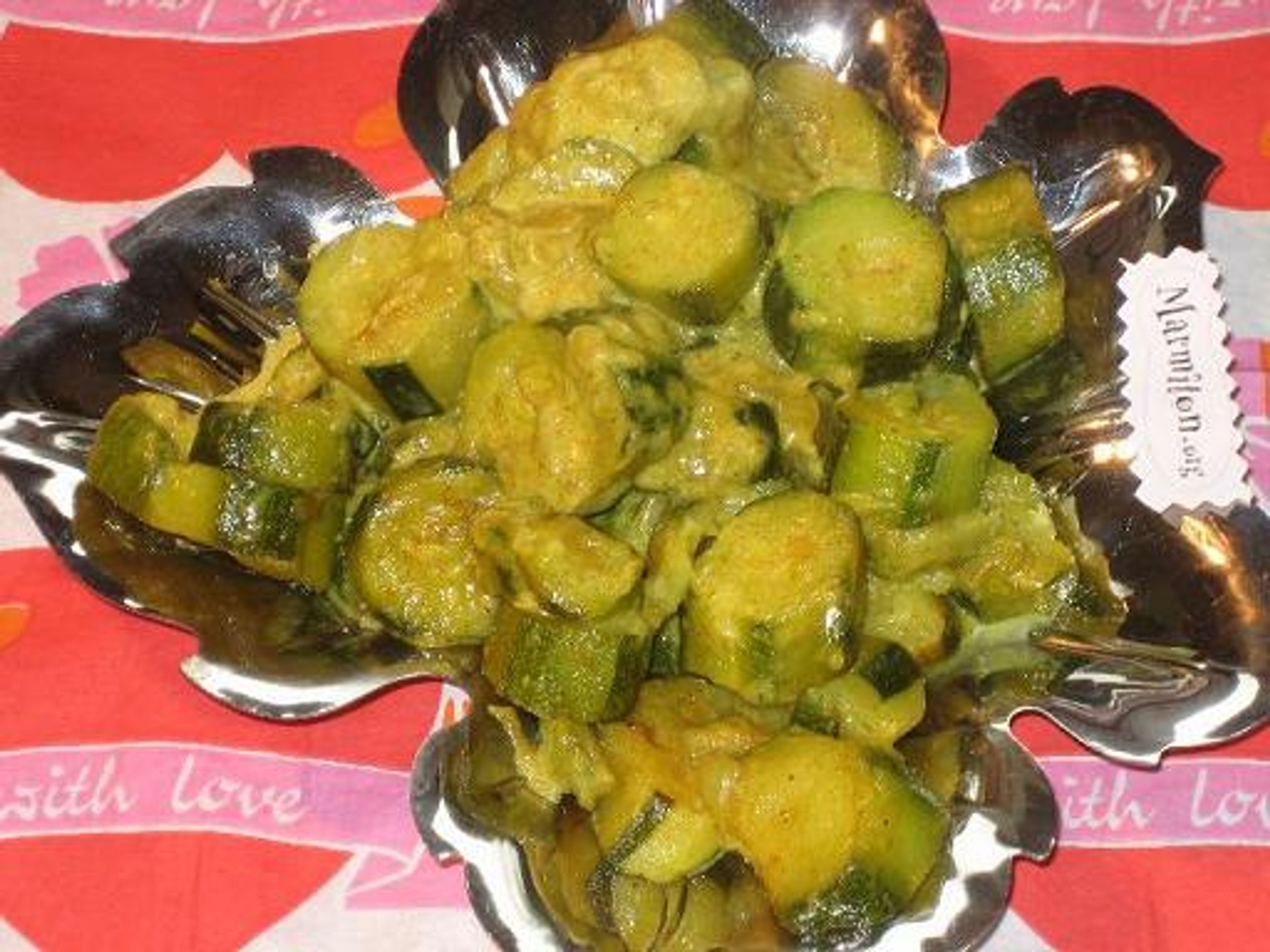 Curry de courgettes : Recette de Curry de courgettes - Marmiton