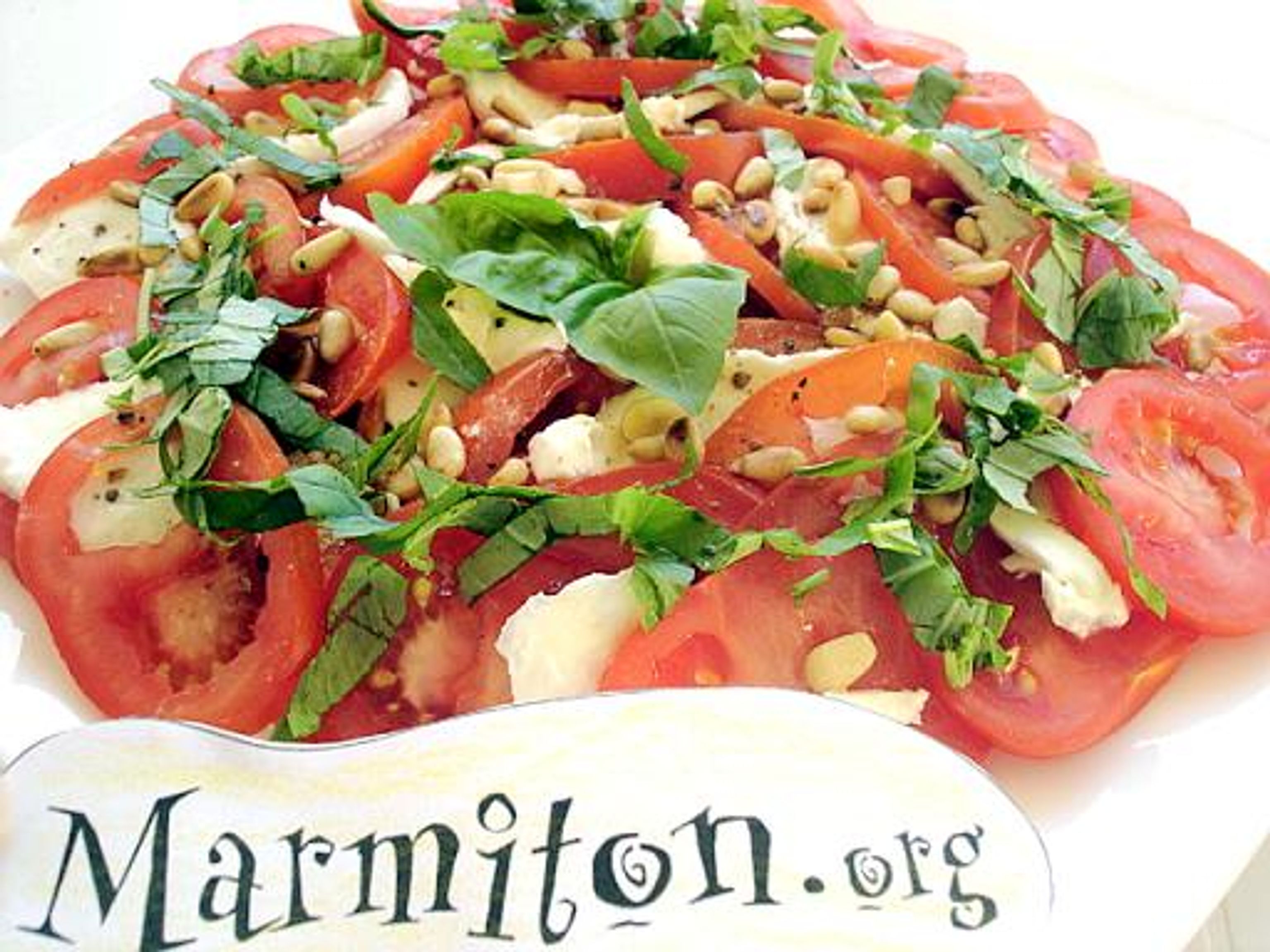Salade de tomates et de Mozzarella : Recette de Salade de tomates et de ...