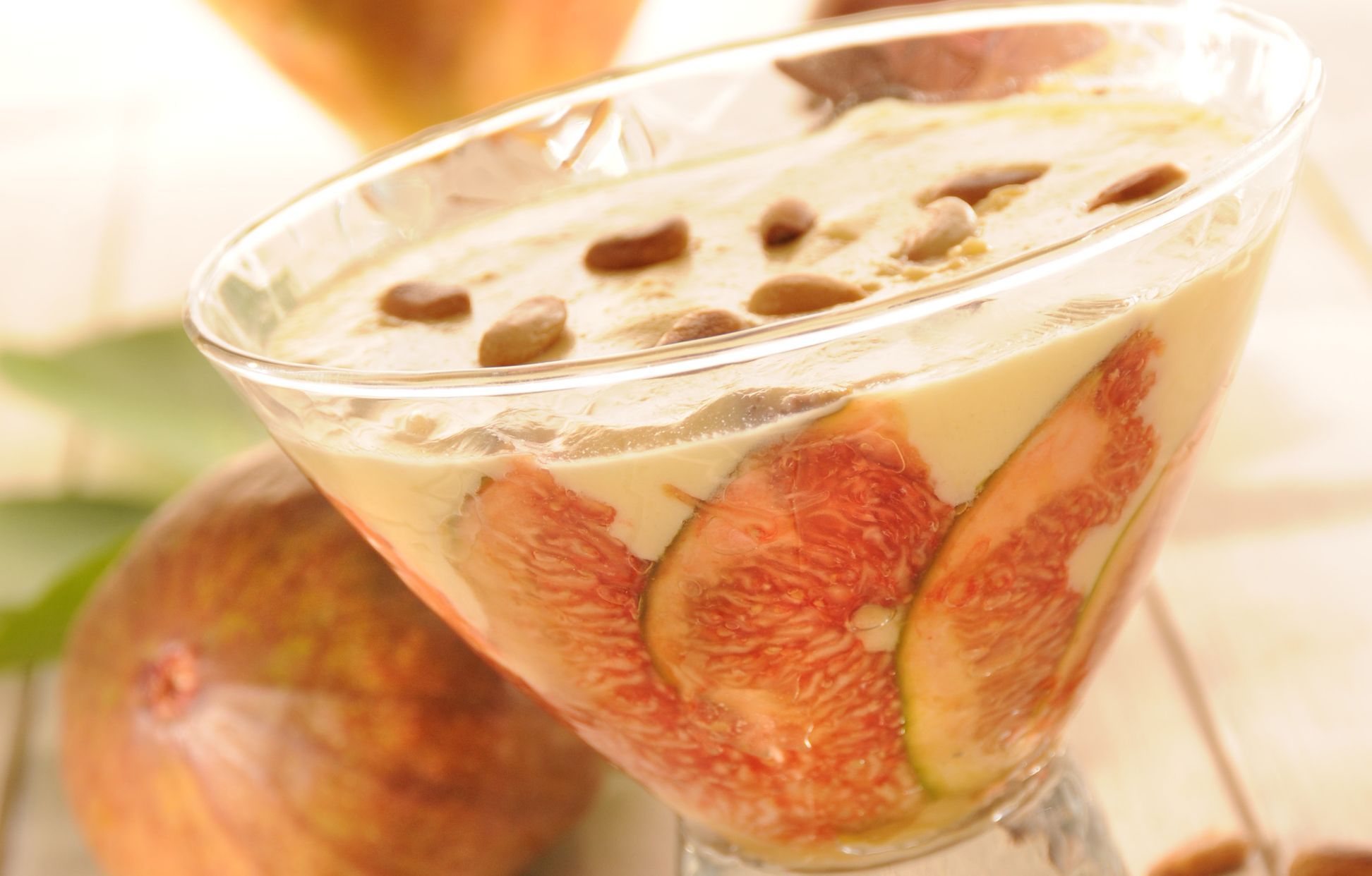 Sabayon aux figues, miel, muscat et pignons : Recette de Sabayon aux ...