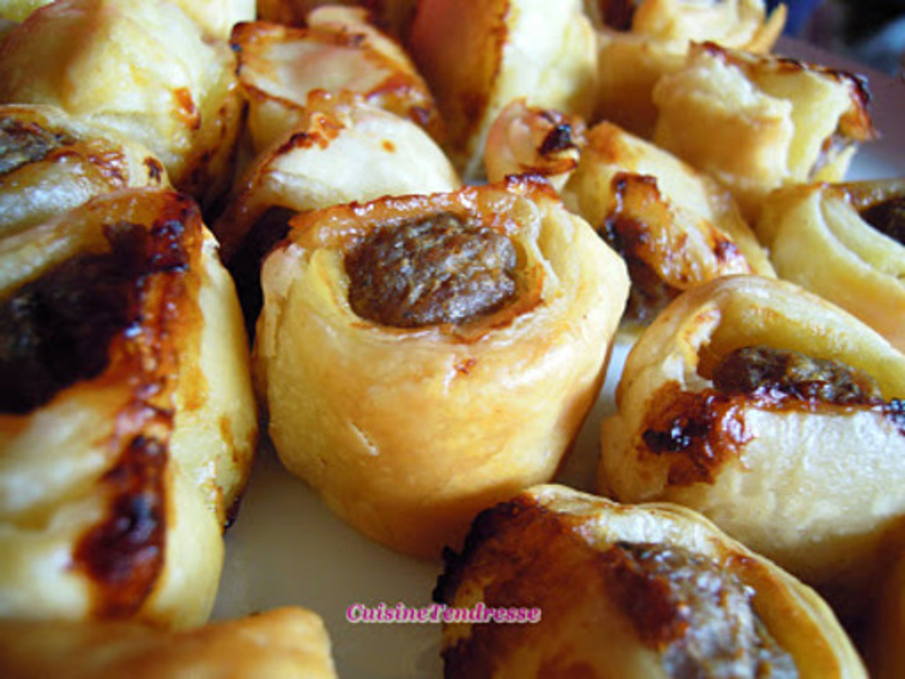 Chipolatas feuilletées : Recette de Chipolatas feuilletées - Marmiton
