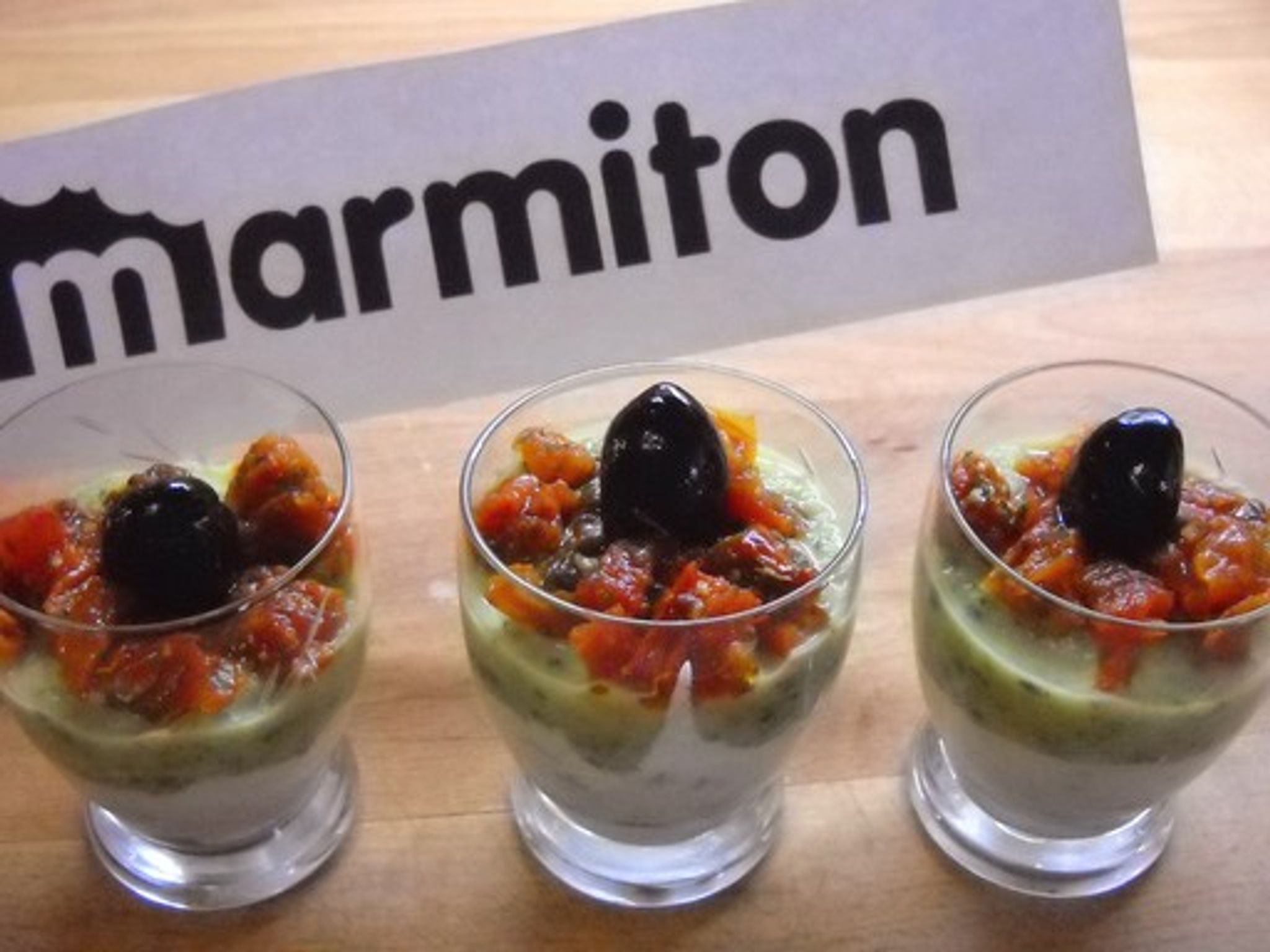 Verrines courgettes, tomates confites et fromage frais : Recette de ...