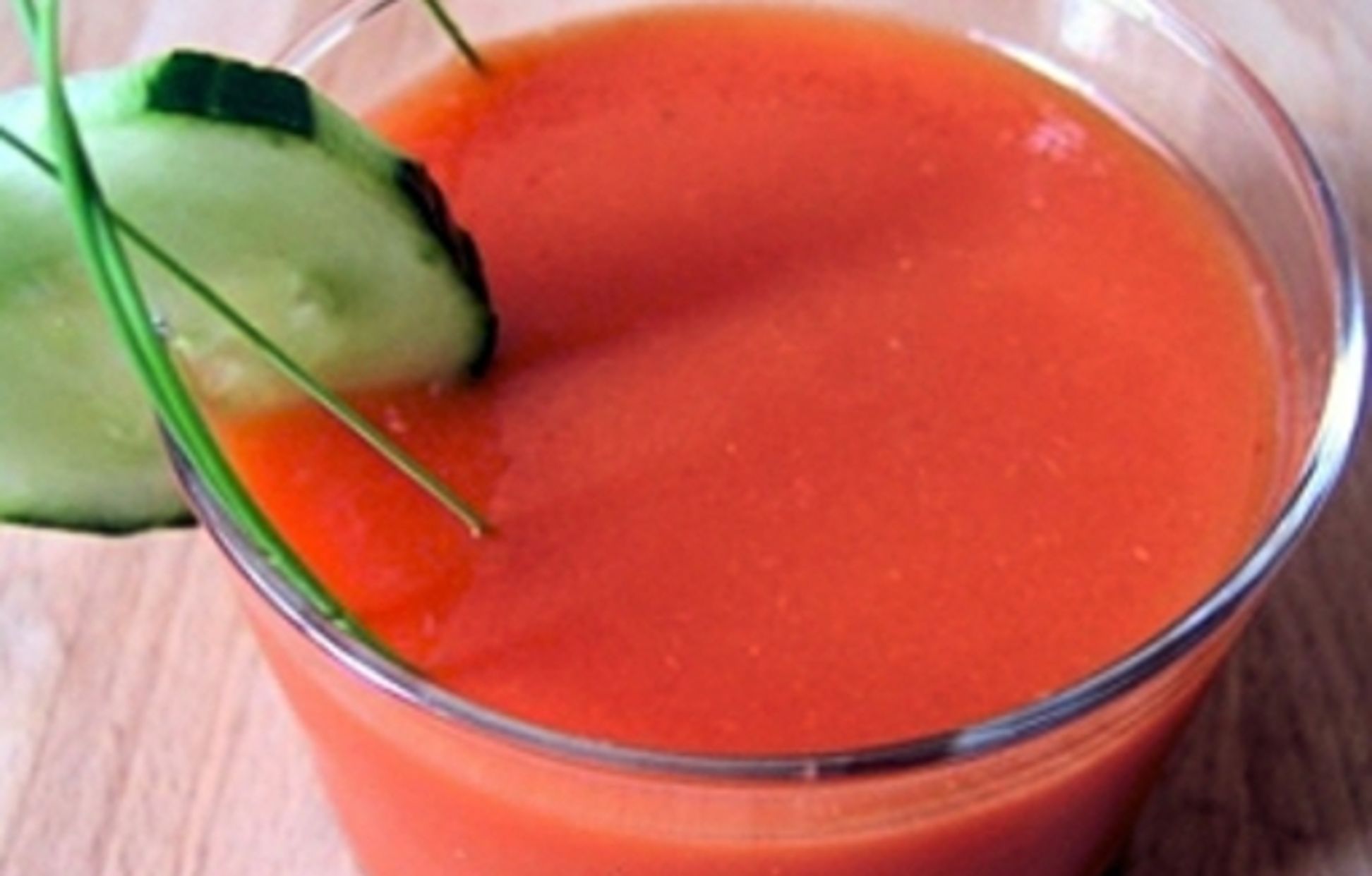 Gaspacho tomate concombre ciboulette : Recette de Gaspacho tomate ...