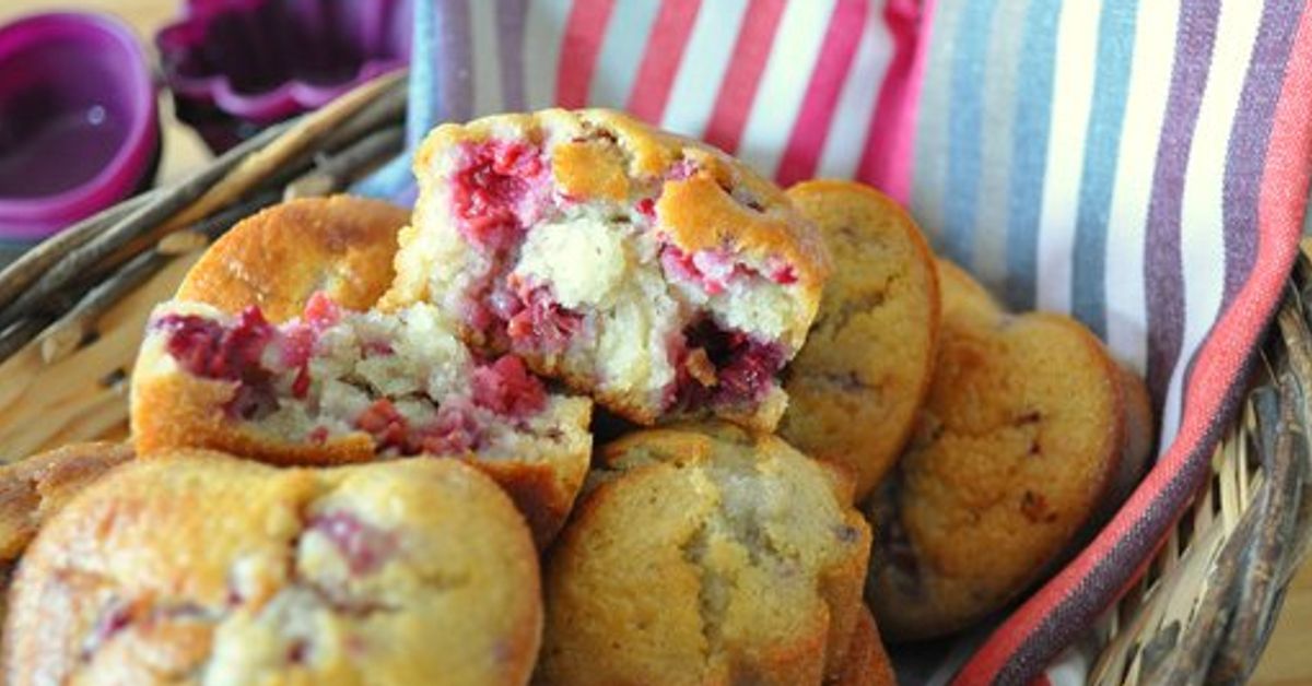 Petits gâteaux moelleux à la framboise : recette de Petits gâteaux ...