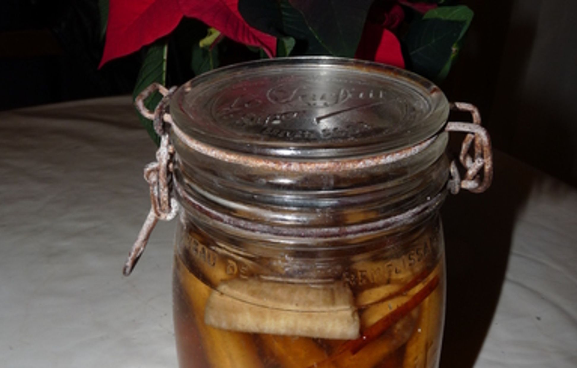 Rhum arrangé de bananes, vanille et cannelle : Recette de Rhum arrangé ...