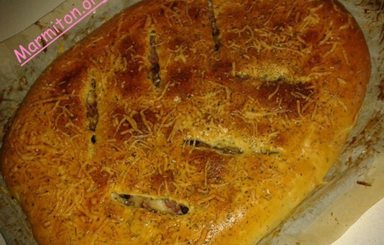 Fougasse aux olives et aux lardons : Recette de Fougasse aux olives et ...