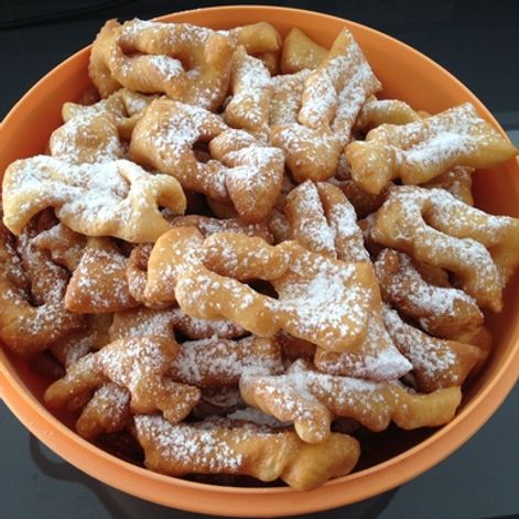 Bugnes : Recette de Bugnes - Marmiton