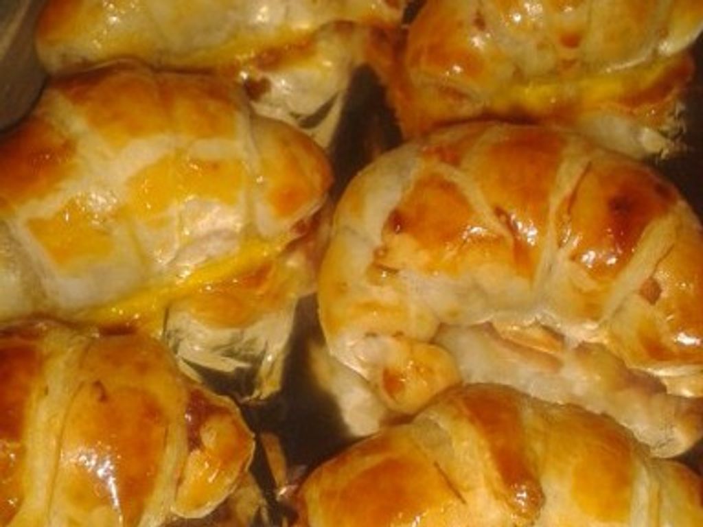 Croissant apéritif au lard : Recette de Croissant apéritif au lard