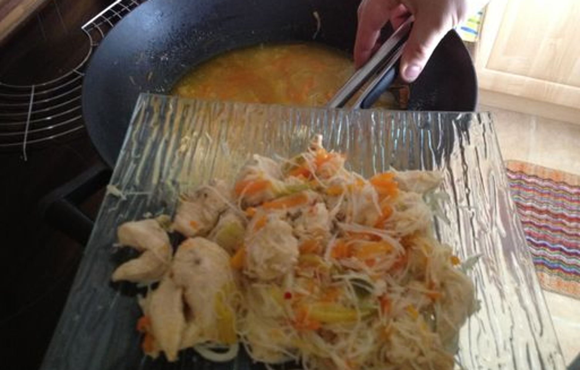 Soupe chinoise aux vermicelles : Recette de Soupe chinoise aux ...