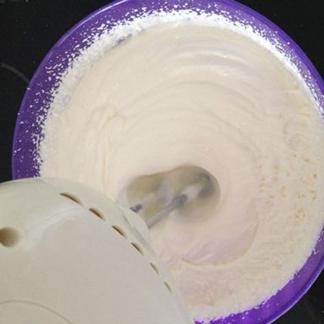 Crème Chantilly : Recette de Crème Chantilly - Marmiton
