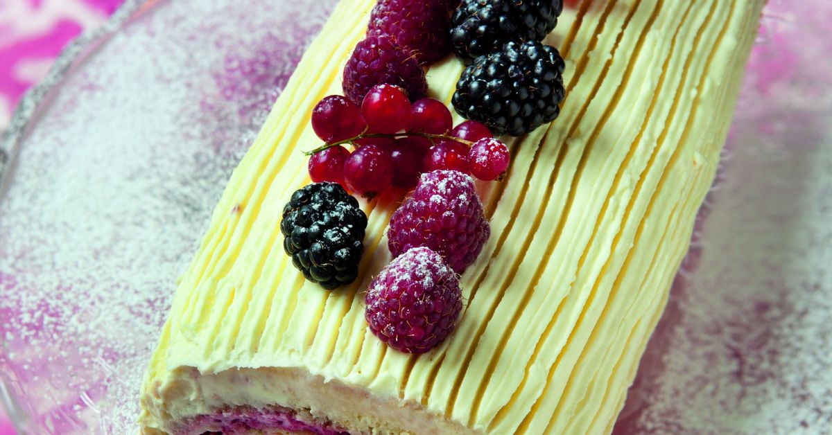 Bûche de Noël aux fruits et mascarpone : recette de Bûche de Noël aux ...