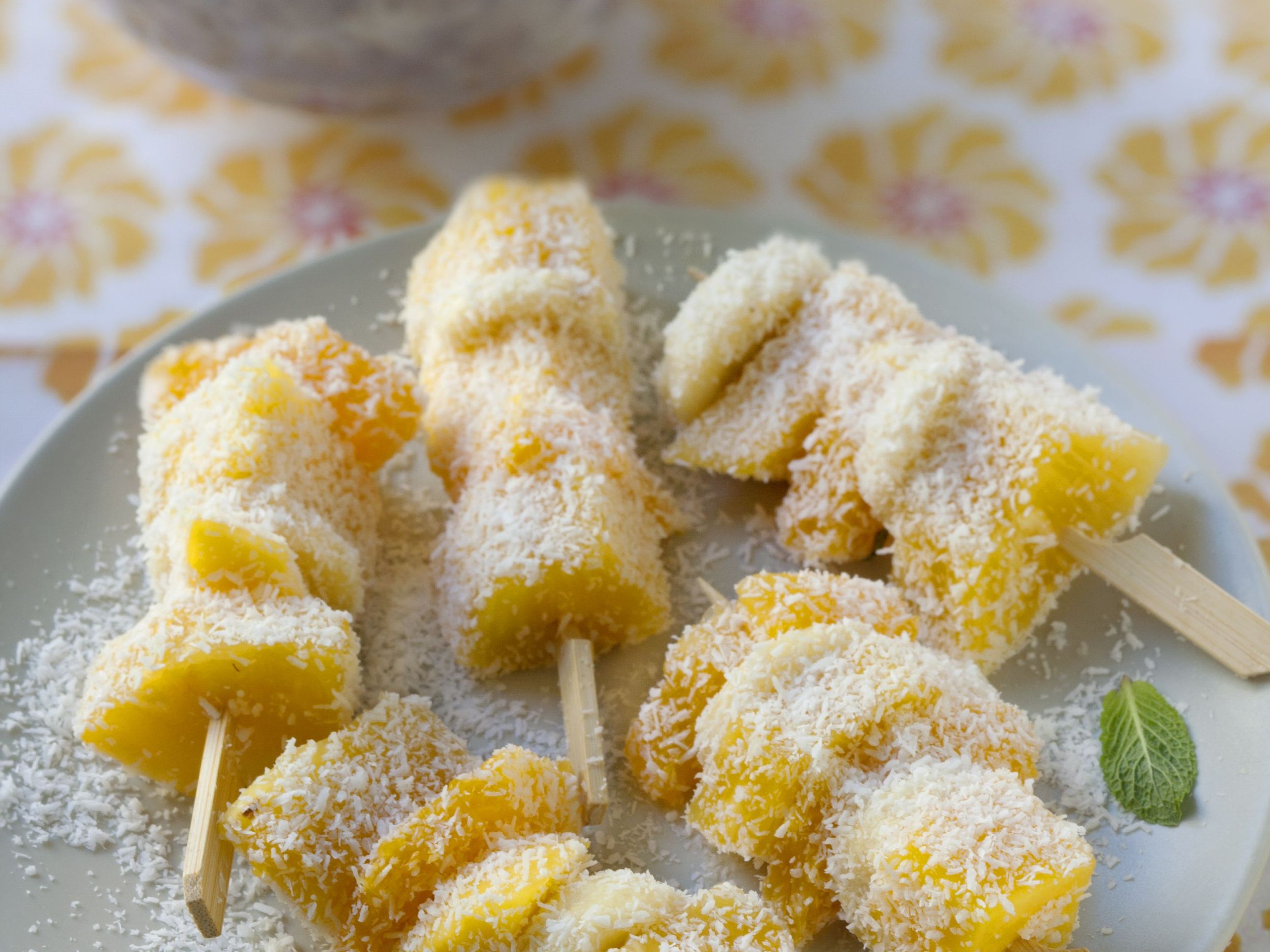 Brochettes de fruits exotiques : Recette de Brochettes de fruits ...