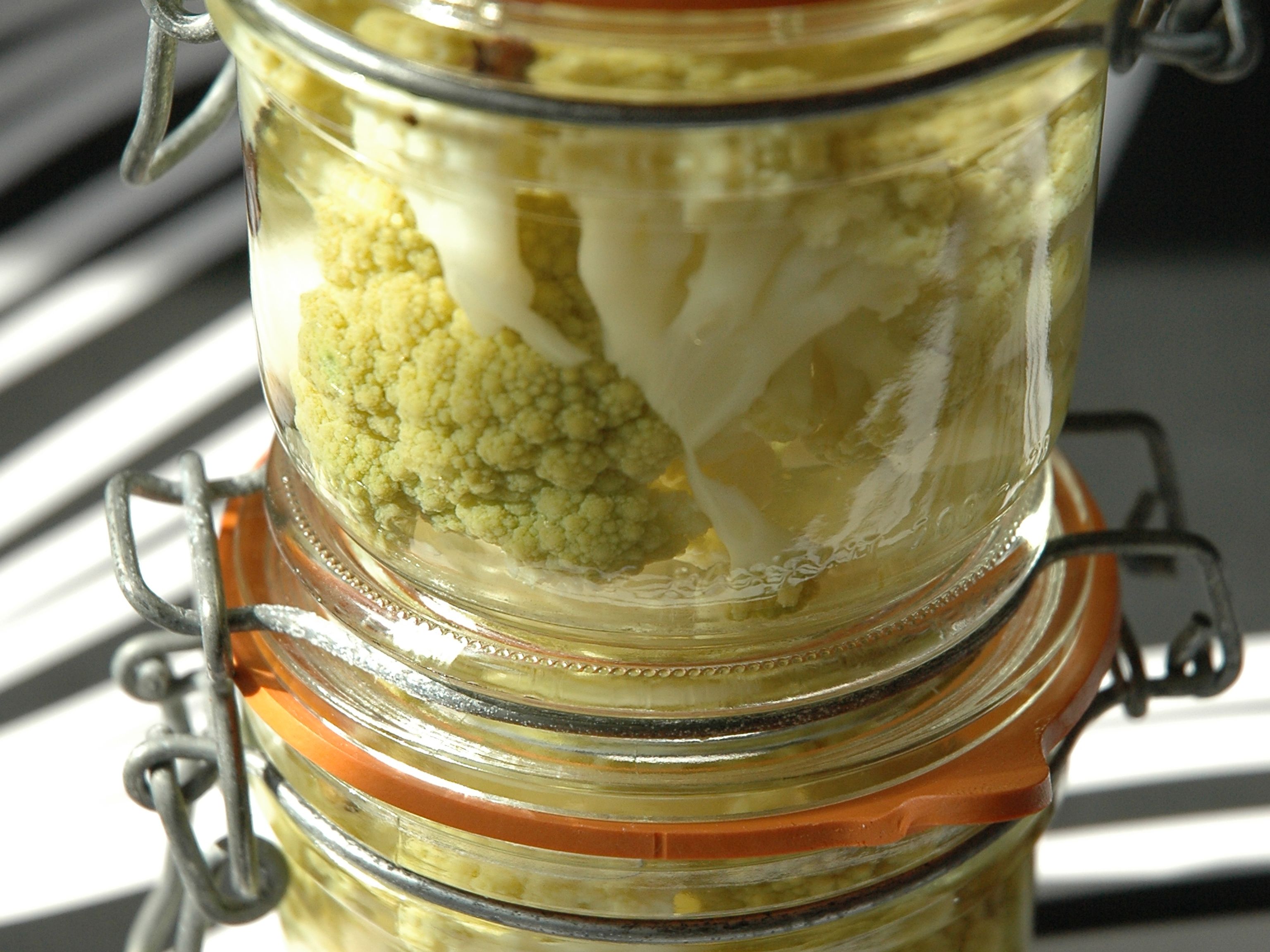 Chou-fleur au vinaigre : Recette de Chou-fleur au vinaigre - Marmiton