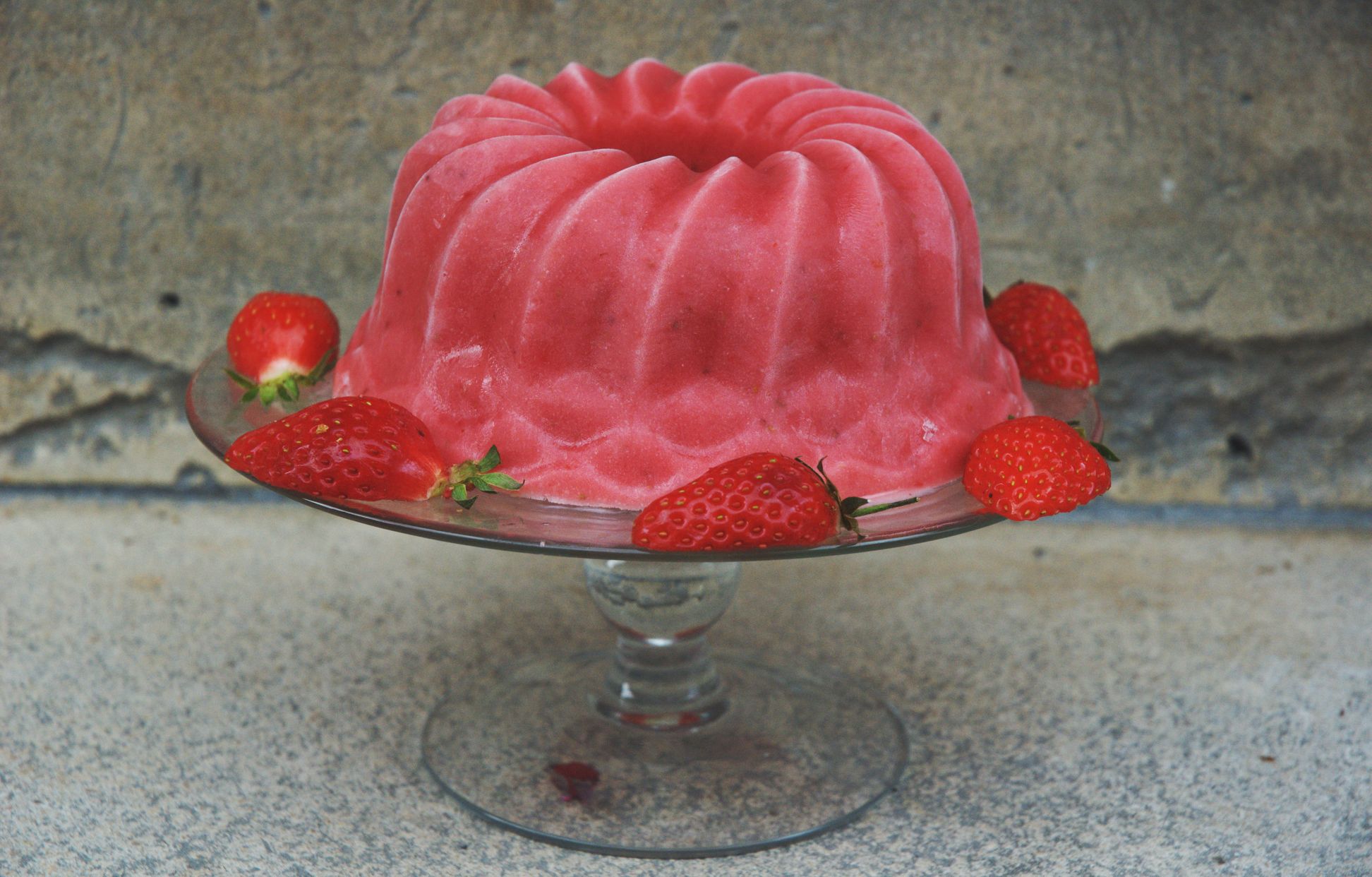 Parfait glacé aux fraises : Recette de Parfait glacé aux fraises - Marmiton