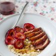 Magret de canard aux prunes rouges : Recette de Magret de canard aux ...