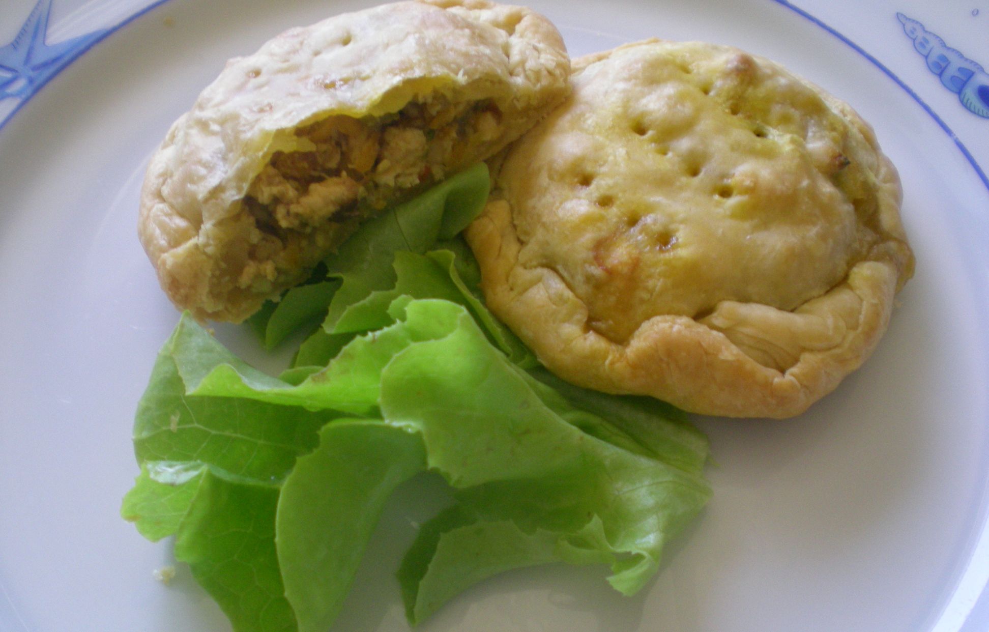 Feuilletés au poulet, poivrons et pruneaux : Recette de Feuilletés au ...
