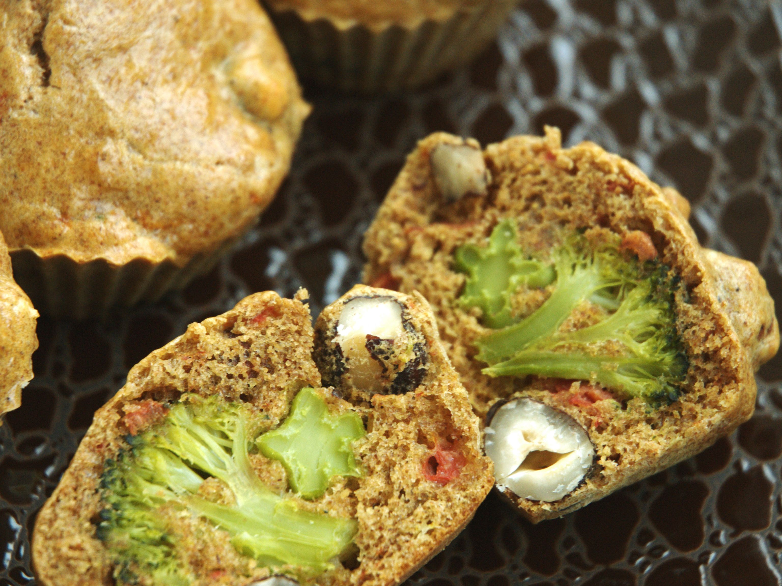 cake aux brocolis, tomates et noisettes : Recette de cake aux brocolis ...