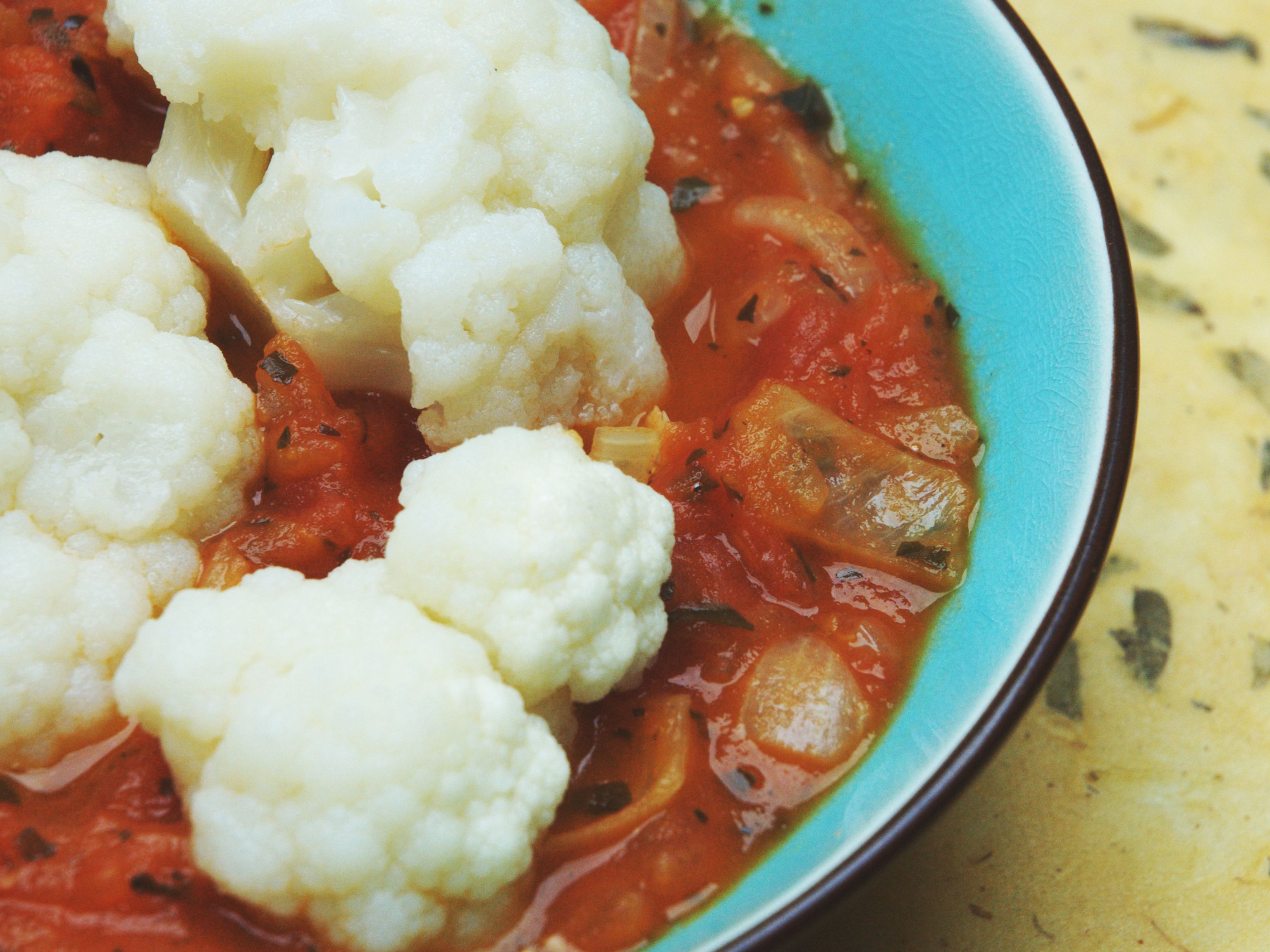 Chou-fleur à la tomate et au basilic : Recette de Chou-fleur à la ...