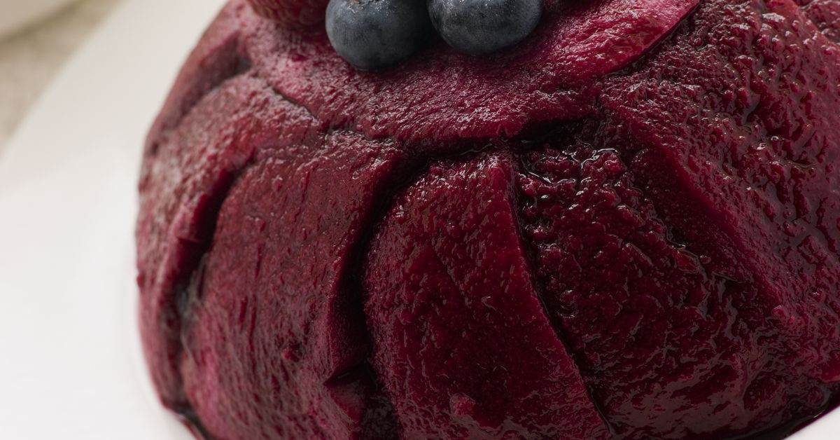 Summer pudding (pudding aux fruits rouges) : recette de Summer pudding ...