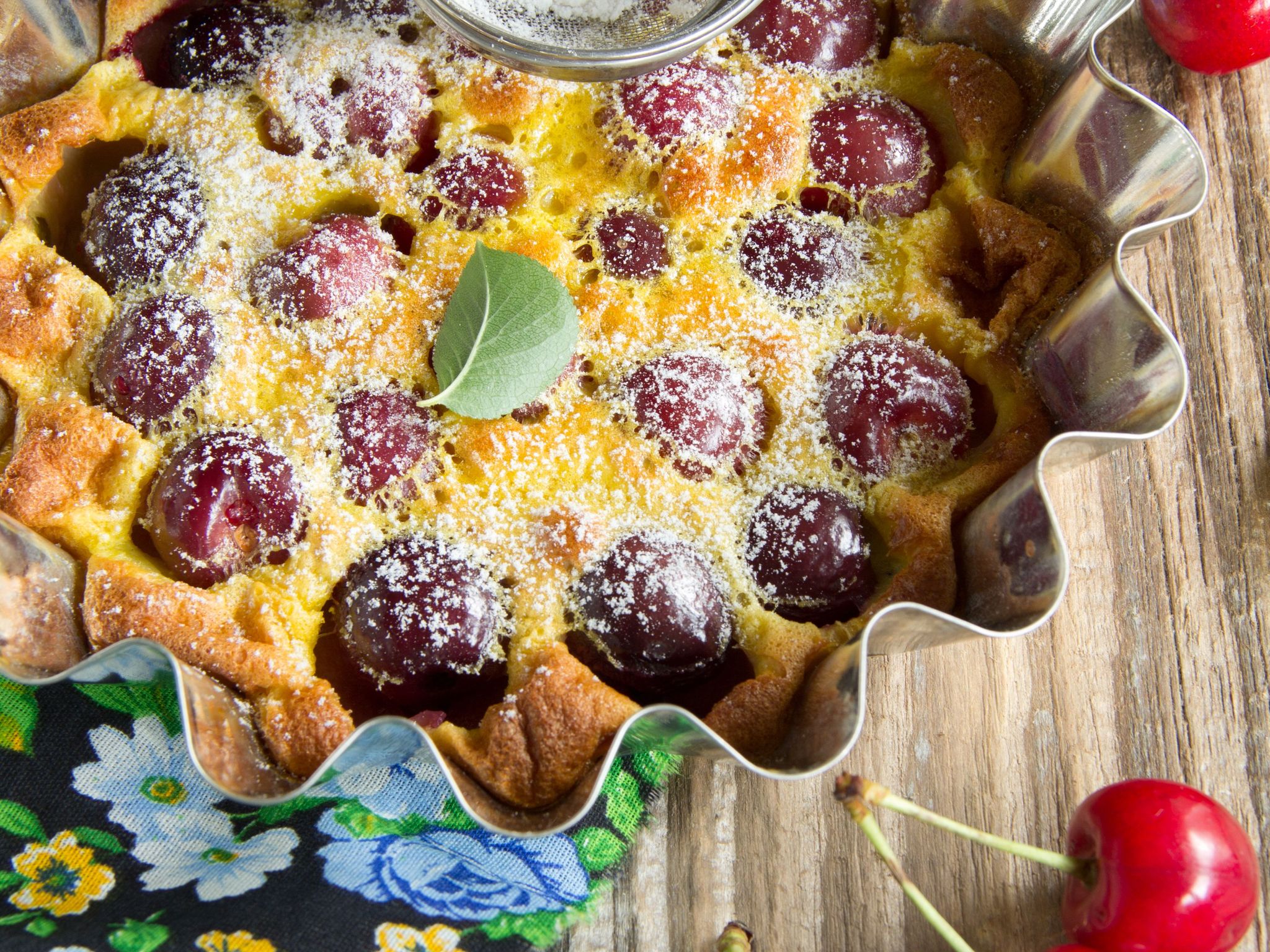 Clafoutis aux cerises et pain d'épices : Recette de Clafoutis aux ...