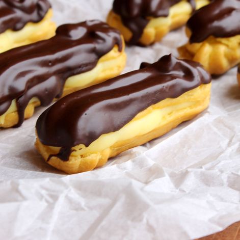 Eclairs au chocolat (rapide) : Recette de Eclairs au chocolat (rapide ...