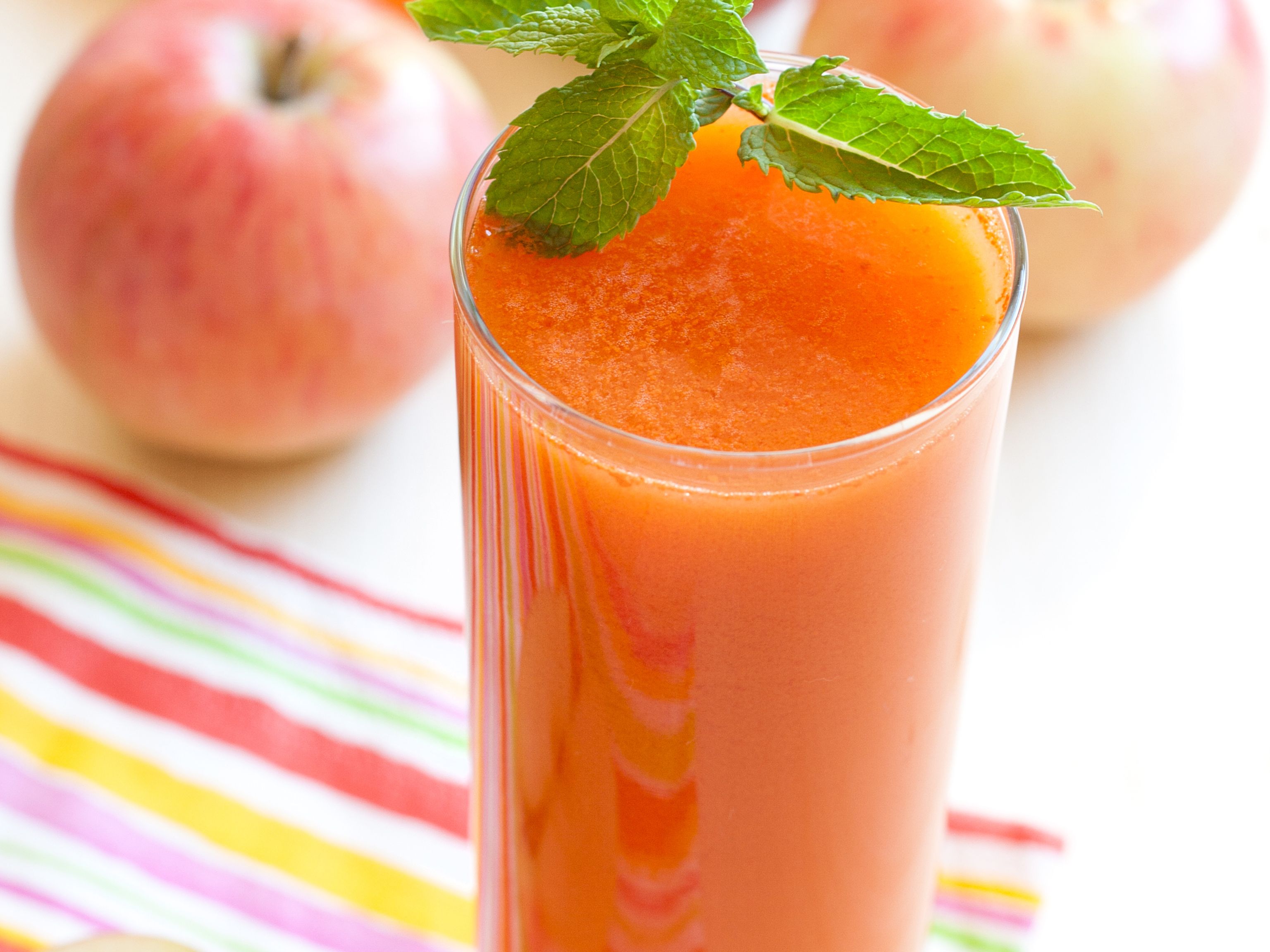 Cocktail vitaminé aux fruits et légumes : Recette de Cocktail vitaminé ...