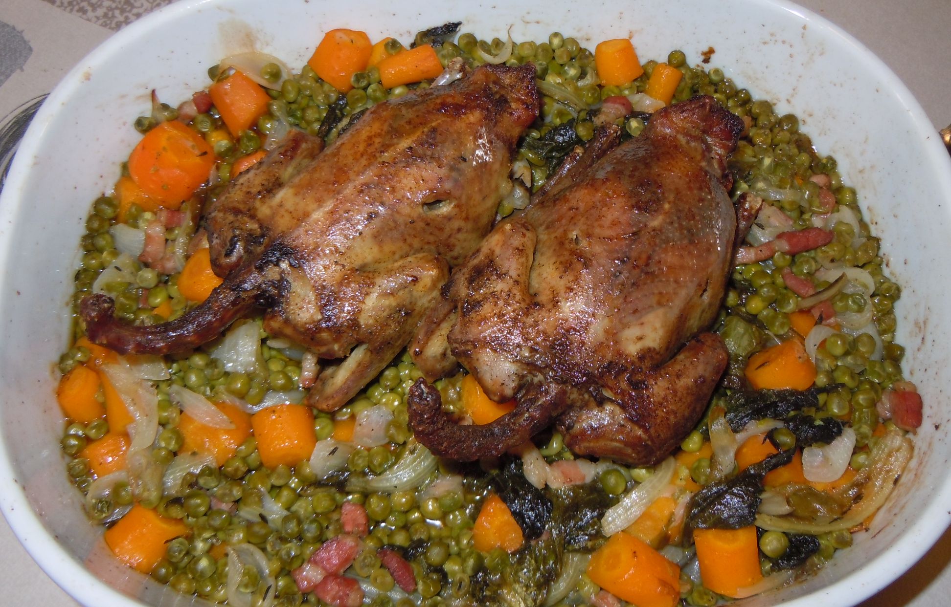 Pigeon rôtis et petits pois à la parisienne : Recette de Pigeon rôtis ...