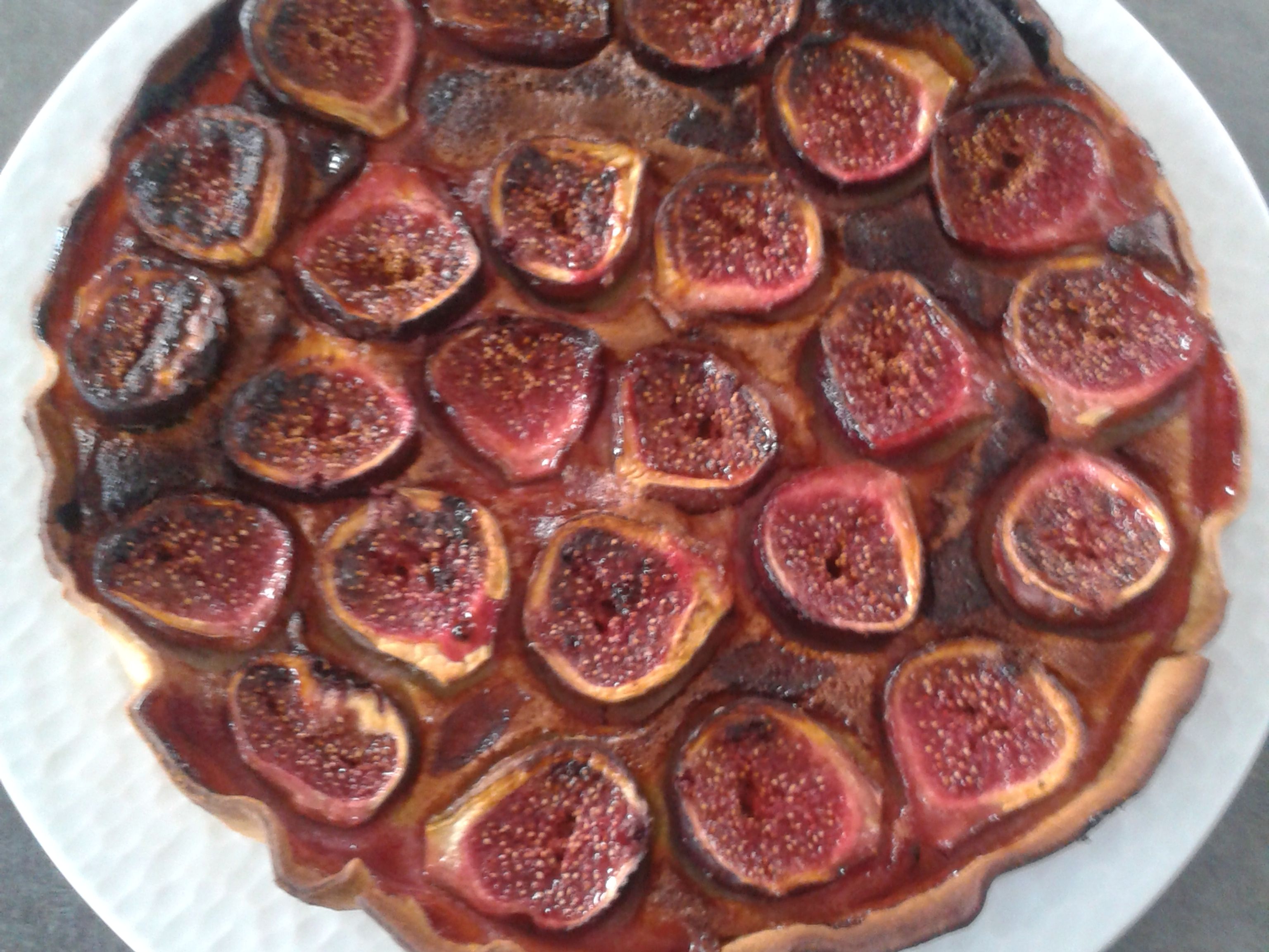 Tarte amandine aux figues : Recette de Tarte amandine aux figues - Marmiton