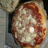 Pizza royale : Recette de Pizza royale - Marmiton