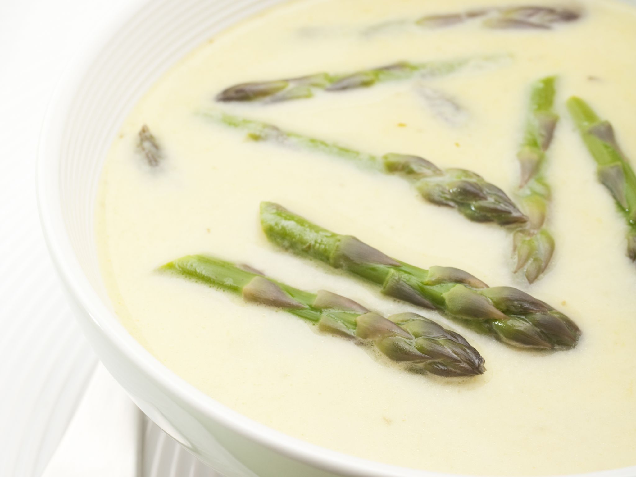 Soupe d'asperges : Recette de Soupe d'asperges - Marmiton