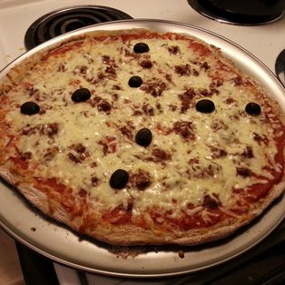 Pizza maison : Recette de Pizza maison - Marmiton