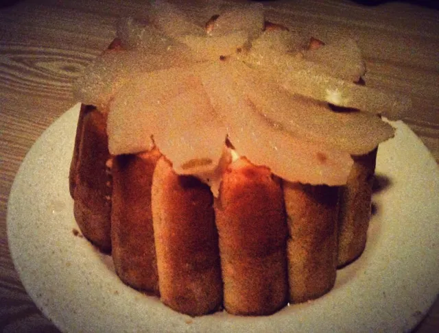 Charlotte aux poires à la crème fraîche : recette de Charlotte aux ...