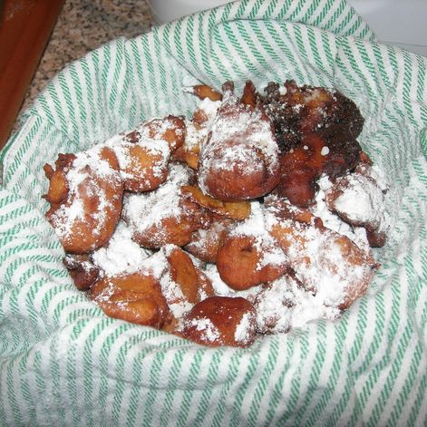 Beignets à la banane : Recette de Beignets à la banane - Marmiton