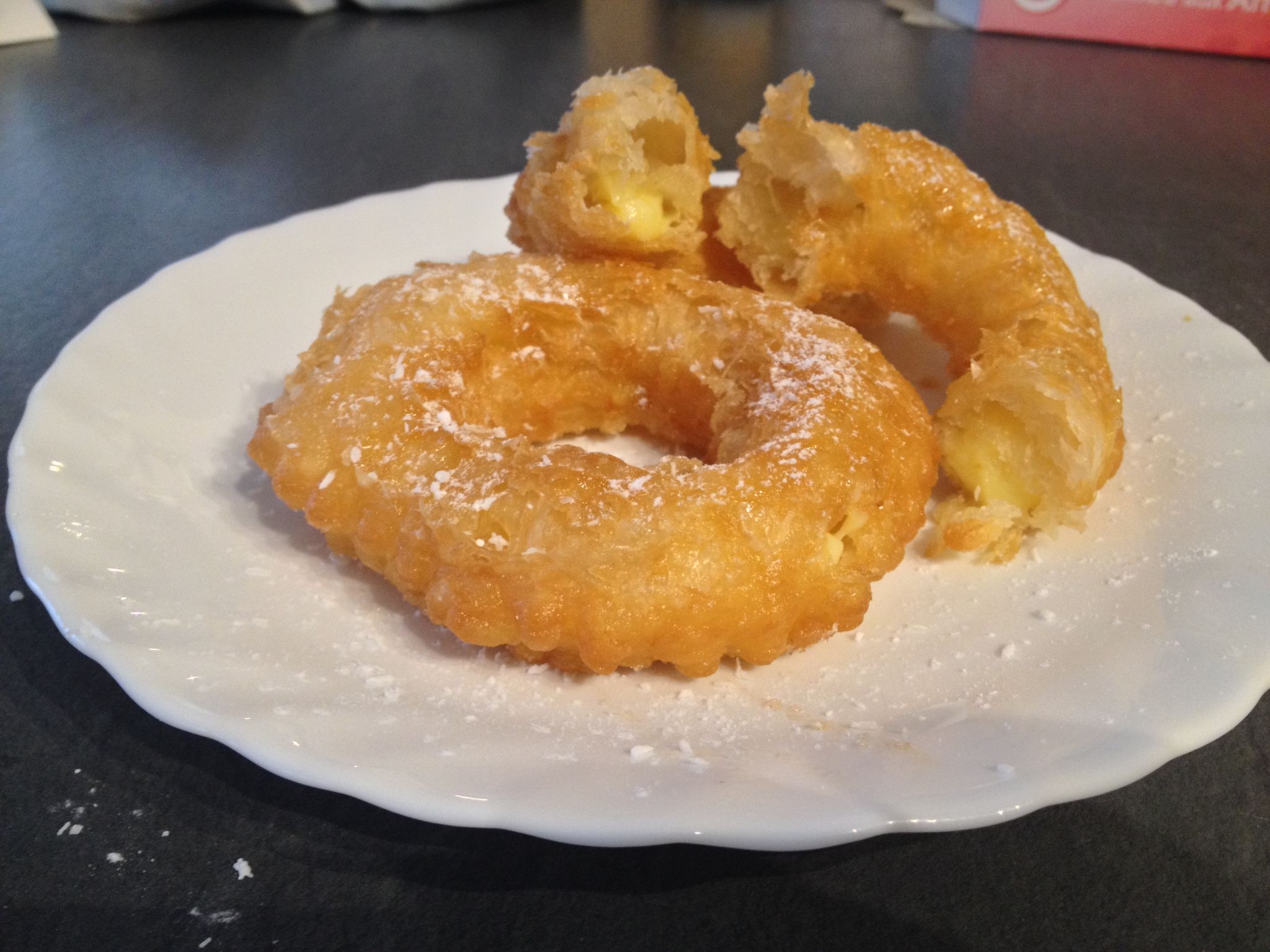 Cronut facile ( croissant + donut ) : Recette de Cronut facile ...