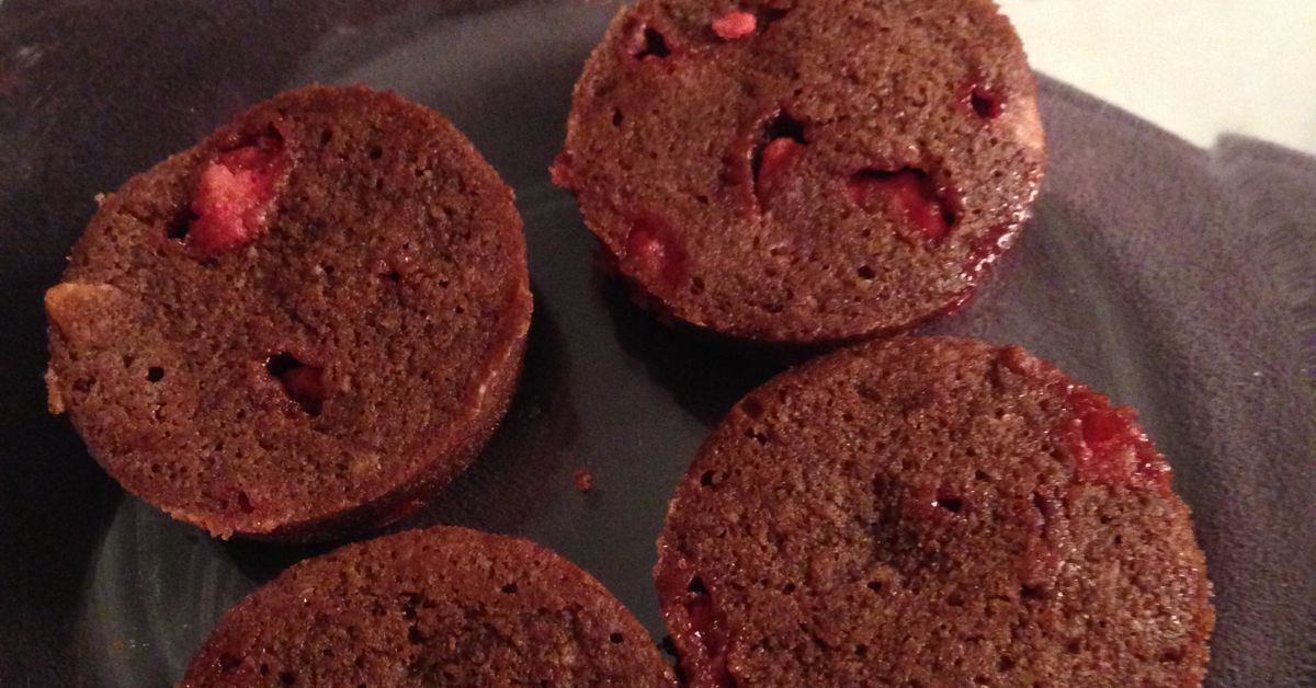 Financiers aux pralines roses et chocolat : recette de Financiers aux ...