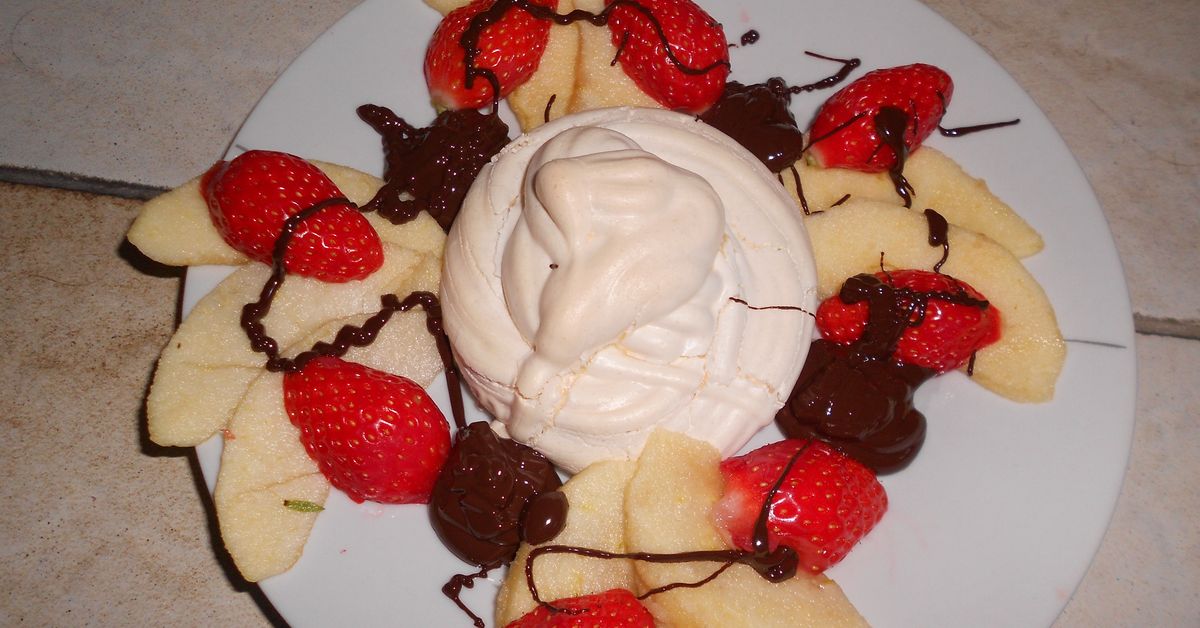 Fruits à la meringue et au chocolat : recette de Fruits à la meringue ...