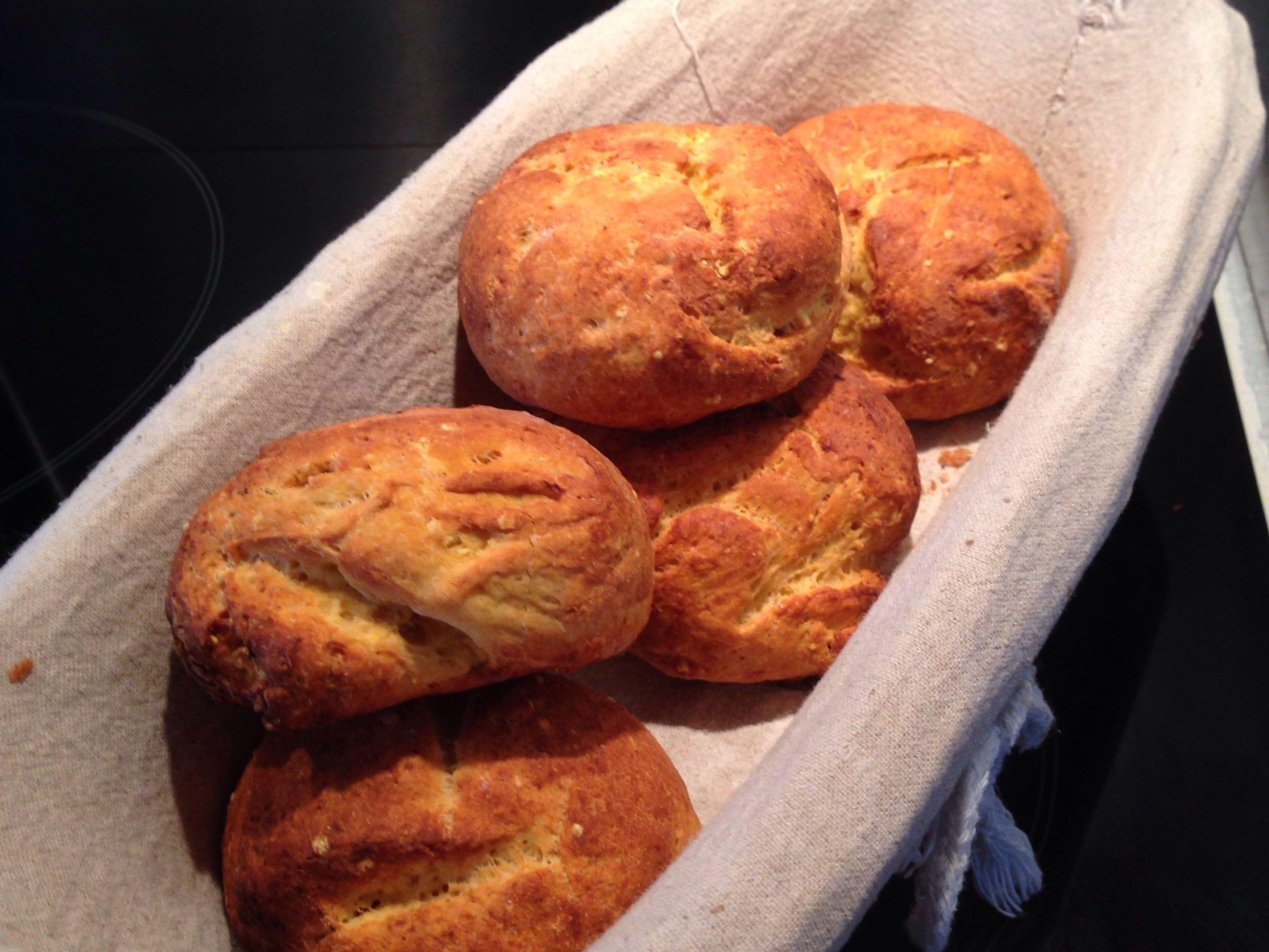Petits pains aux légumes : Recette de Petits pains aux légumes - Marmiton