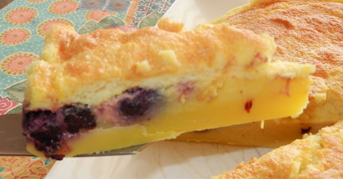 Gateau trois couches magiques aux fruits rouges : recette de Gateau ...