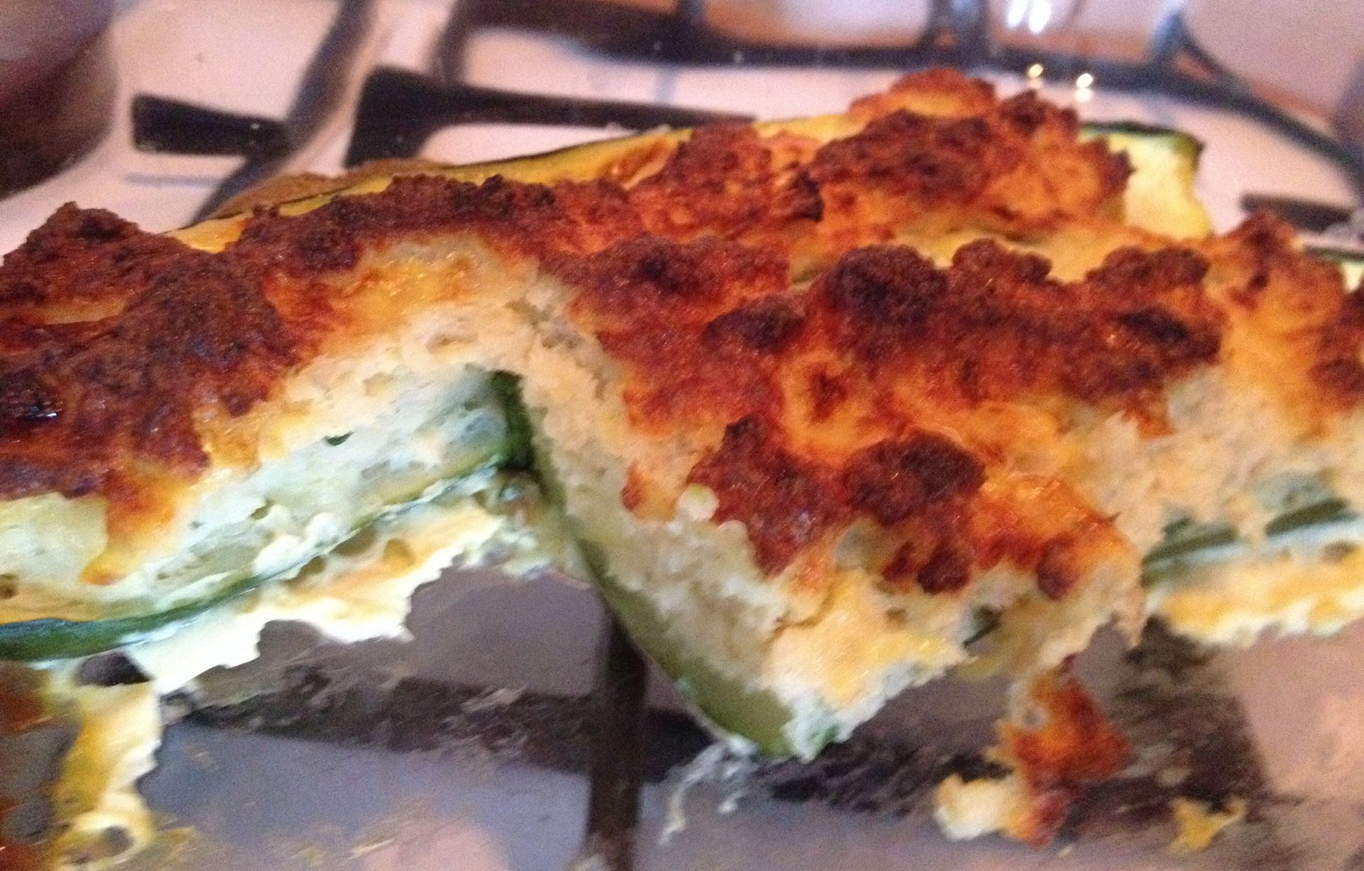 COURGETTE FARCIE AU COLIN : Recette de COURGETTE FARCIE AU COLIN - Marmiton