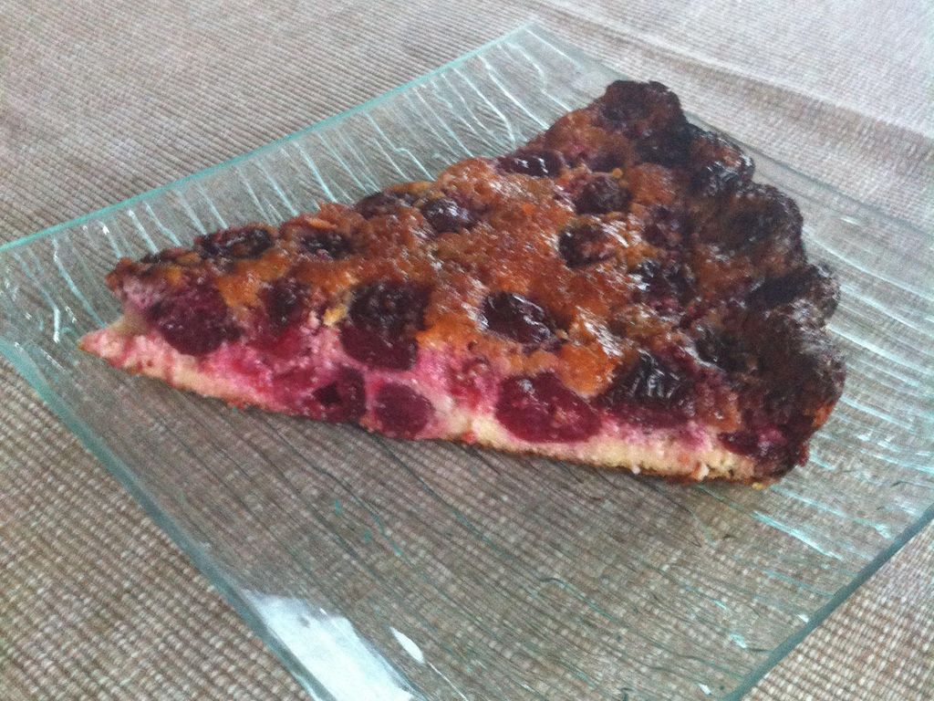 Clafoutis amandine aux cerises : Recette de Clafoutis amandine aux ...